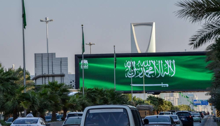 S.Arabia launches carbon market to fund climate projects | Amwal Al Ghad